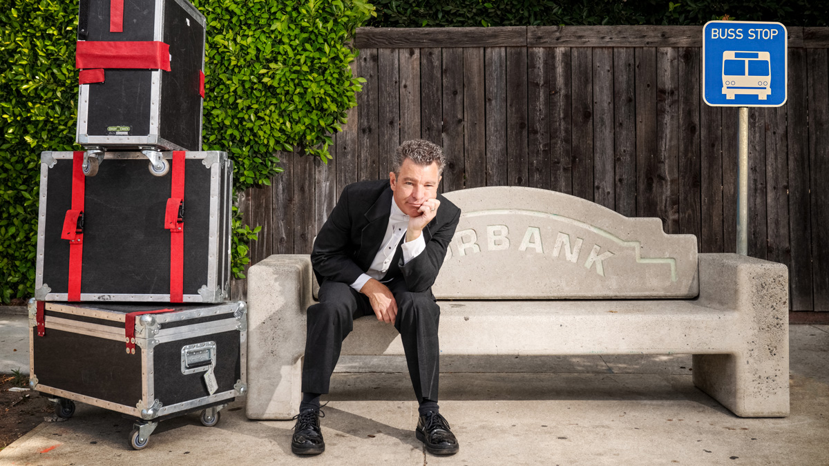 Eric Buss | Bio – Eric Buss